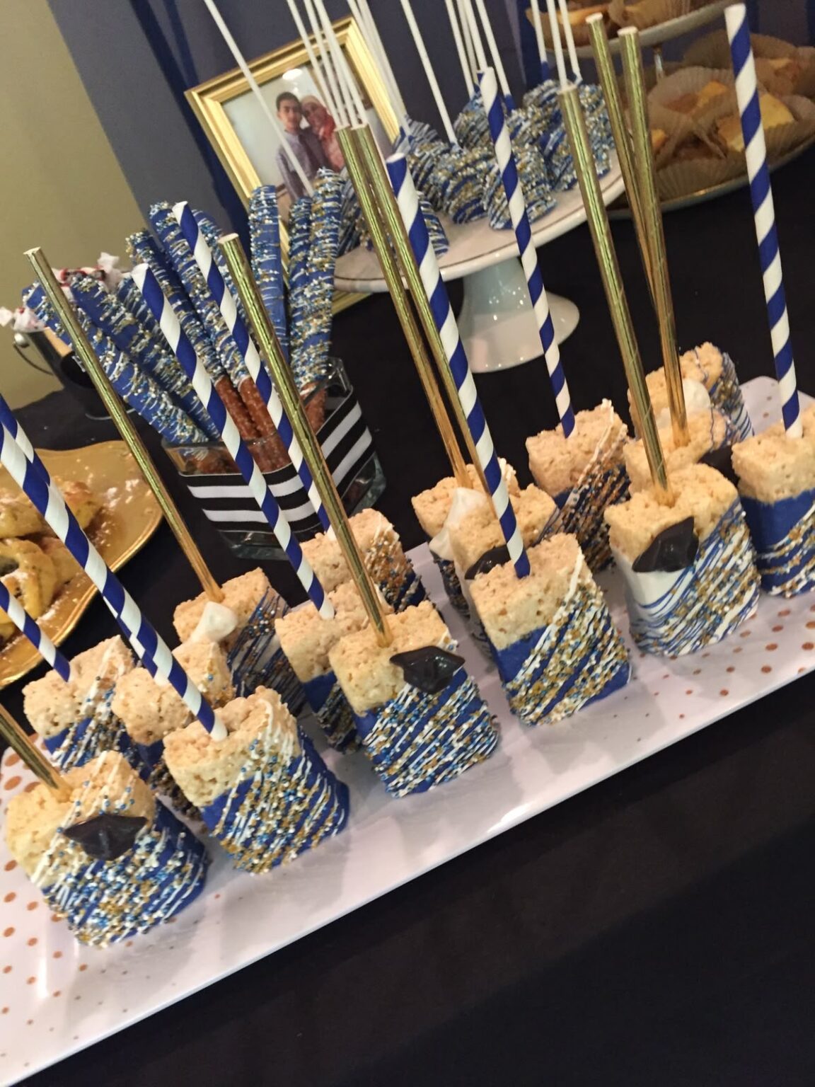 20 Graduation Food Ideas That are So Easy & Crowd-Pleasing