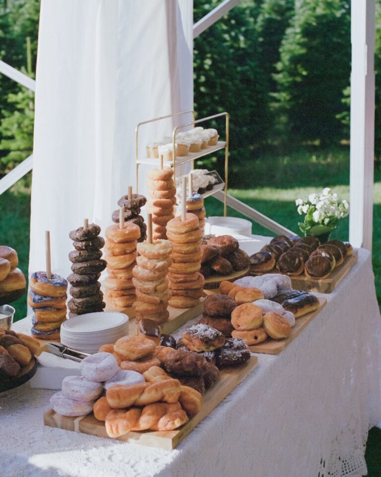 20 Graduation Food Ideas That are So Easy & Crowd-Pleasing